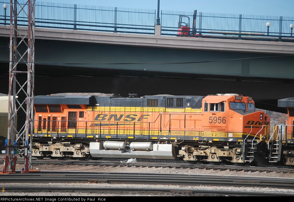 BNSF 5956